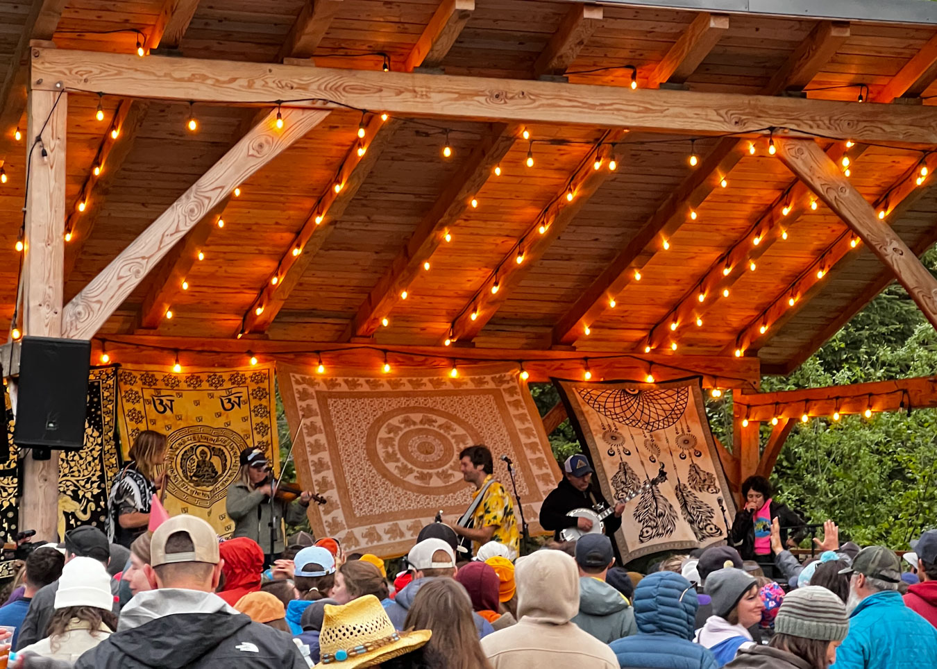 Alaska in October: Weather, Things to Do, and What to Wear in Fall ...