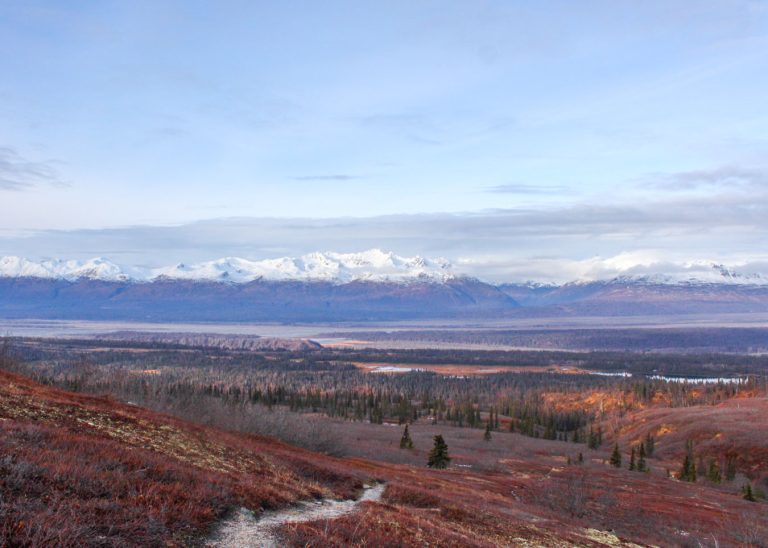Alaska in October: Weather, Things to Do, and What to Wear in Fall ...